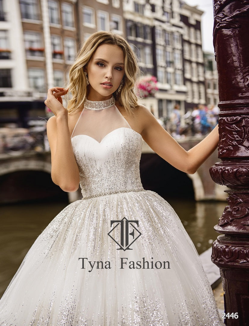 Model 2446 – Tyna Fashion
